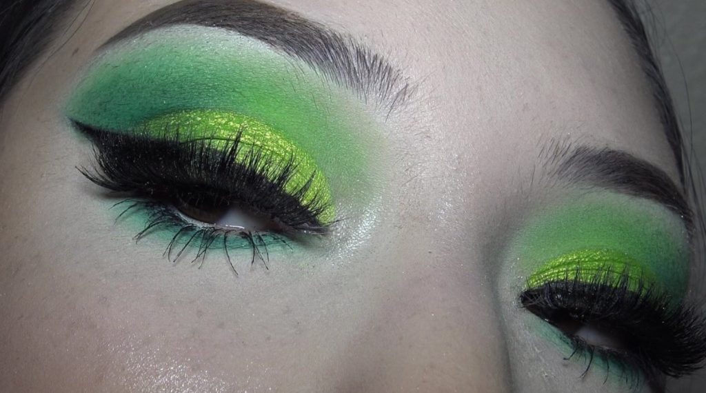 PHOTO Baby Yoda Green Makeup