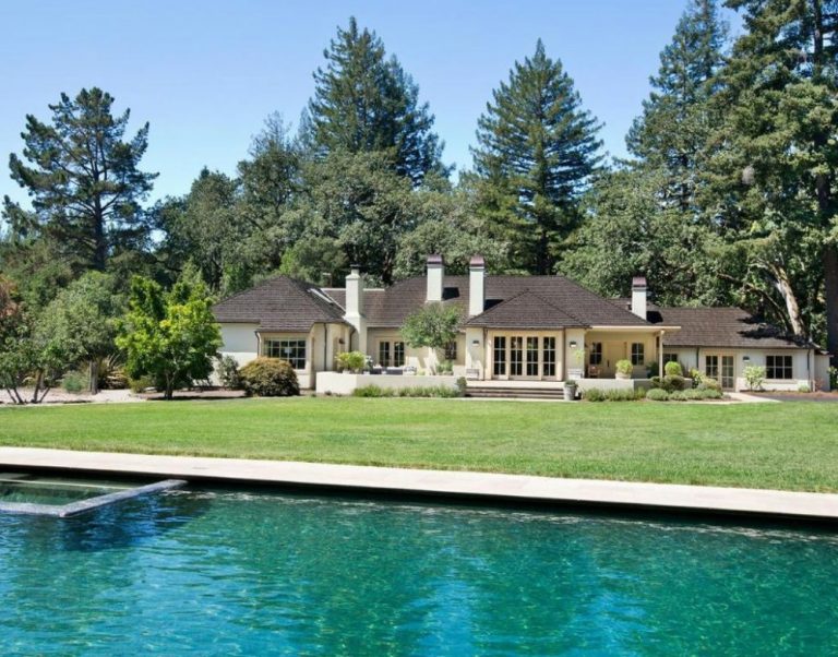 PHOTO Mark Cuban's House In Woodside California