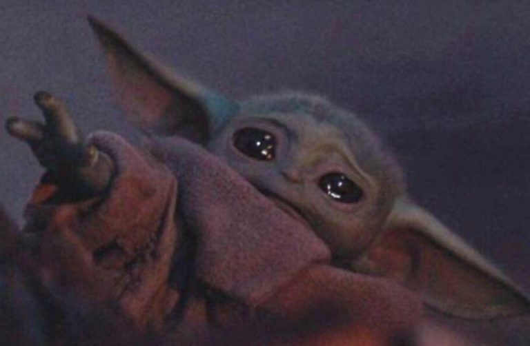 PHOTO Baby Yoda Crying Because His Girlfriend Broke Up With Him