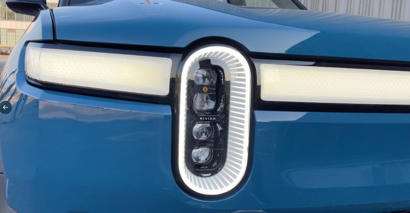 PHOTO Of Rivian R1T Electric Truck In 4K
