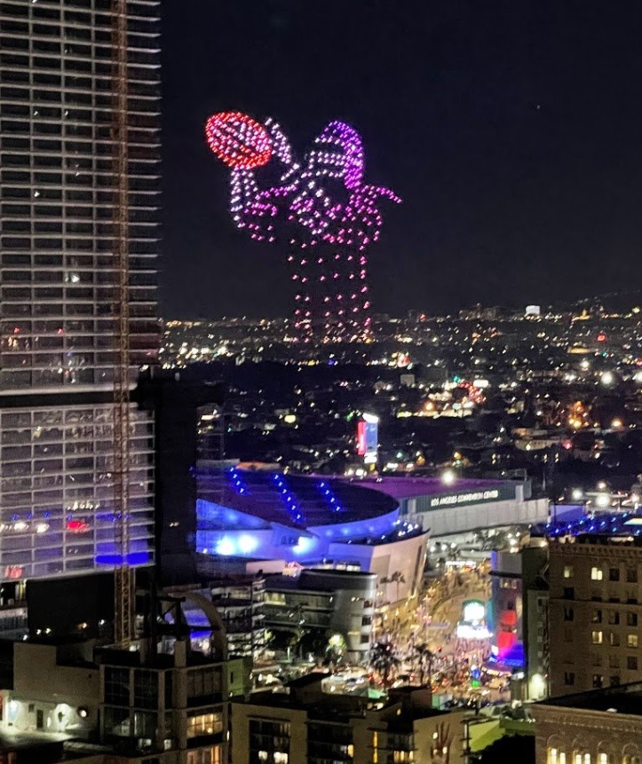 PHOTO Close Up Of Absolutely Amazing Light Show Downtown LA Using All ...