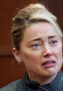 PHOTO Amber Heard Making Disturbing Face In Court On Monday Like Of ...