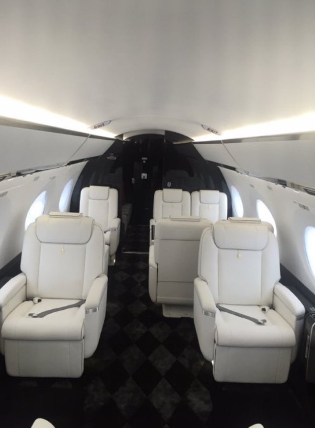 PHOTO The Inside Of Elon Musk's Private Jet Is Very Modest For A ...