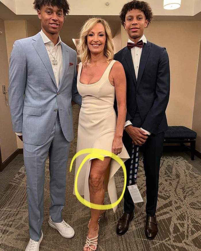 PHOTO Dyson Daniel's Mom Got Tattoo Of Son On Her Knee