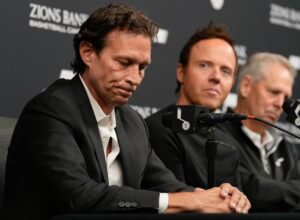 PHOTO Quin Snyder Looked Very Emotional During Farewell Utah Jazz Press ...