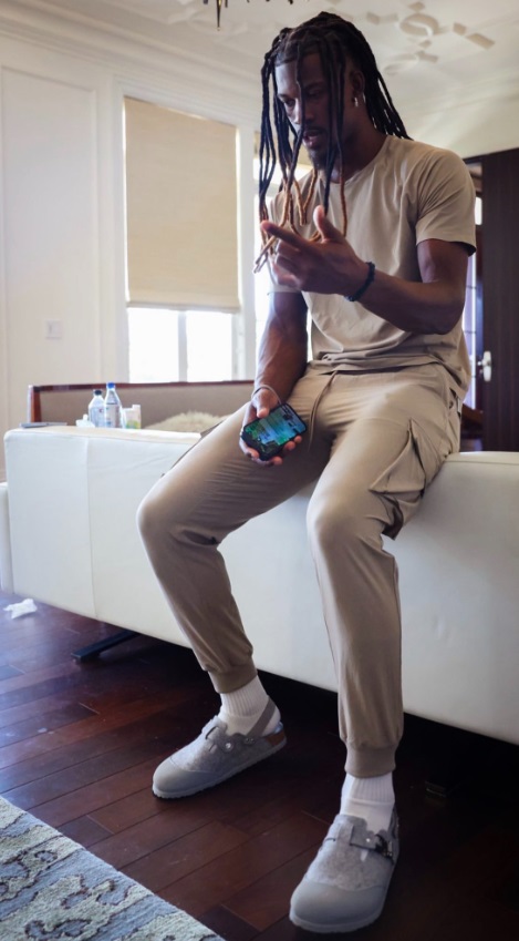 PHOTO Jimmy Butler Is Walking Around Miami Sporting Brittney Griner ...