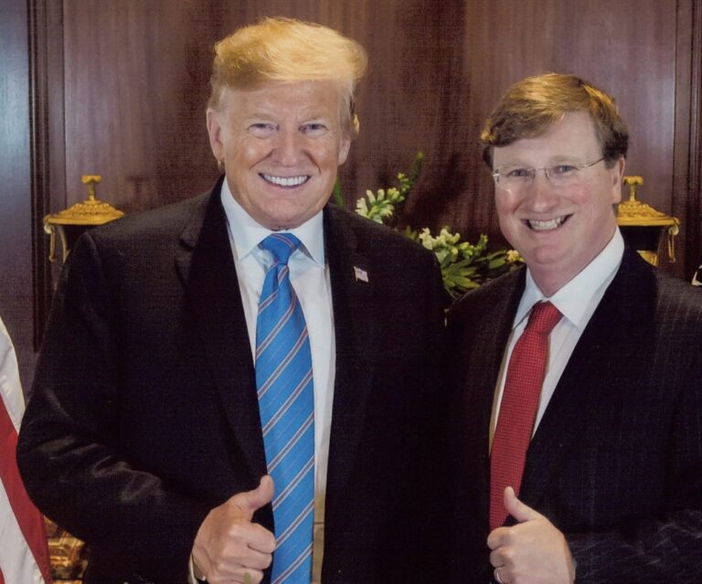 PHOTO Donald Trump With Governor Tate Reeves