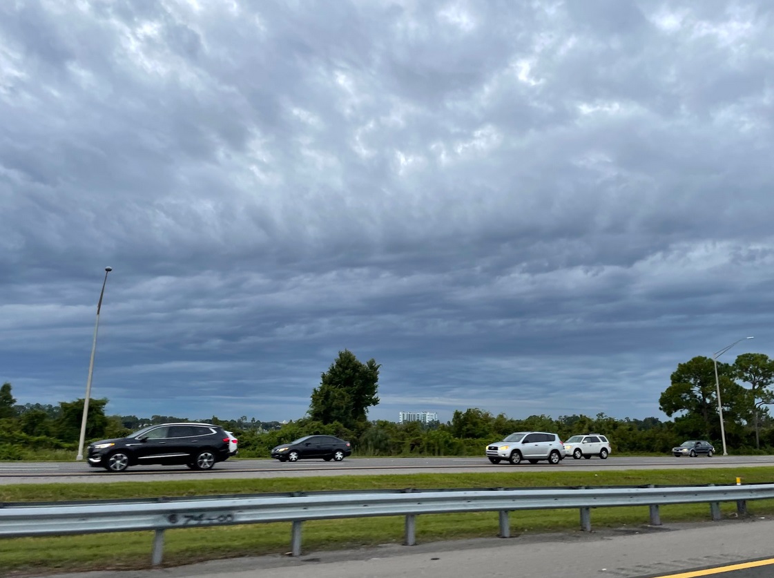 PHOTO Sky In Orlando Florida From Freeway Looked Scary As Hurricane Ian ...