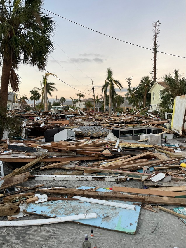 PHOTO Fort Myers Beach Has Some Of The Worst Hurricane Damage Florida ...