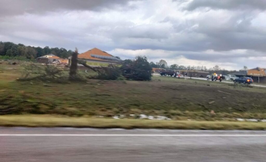 PHOTO What's Left Of Houses In Powderly Texas Near Paris Texas After ...