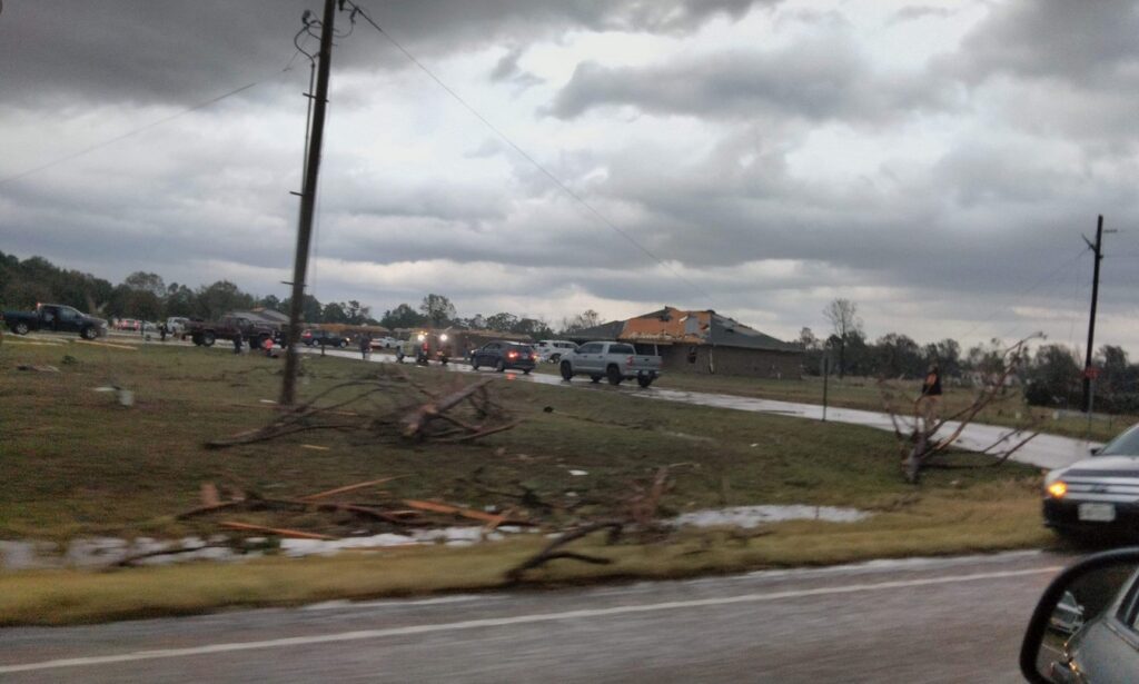PHOTO What's Left Of Houses In Powderly Texas Near Paris Texas After ...