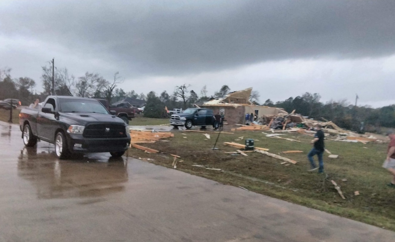 PHOTO What's Left Of Houses In Powderly Texas Near Paris Texas After ...