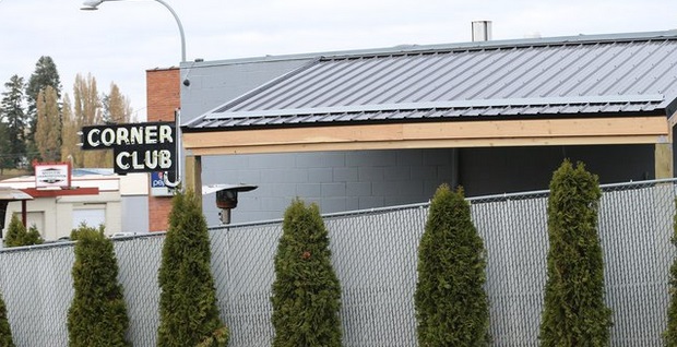 PHOTO Kaylee Goncalves And Maddie Mogen Frequented Corner Club In ...