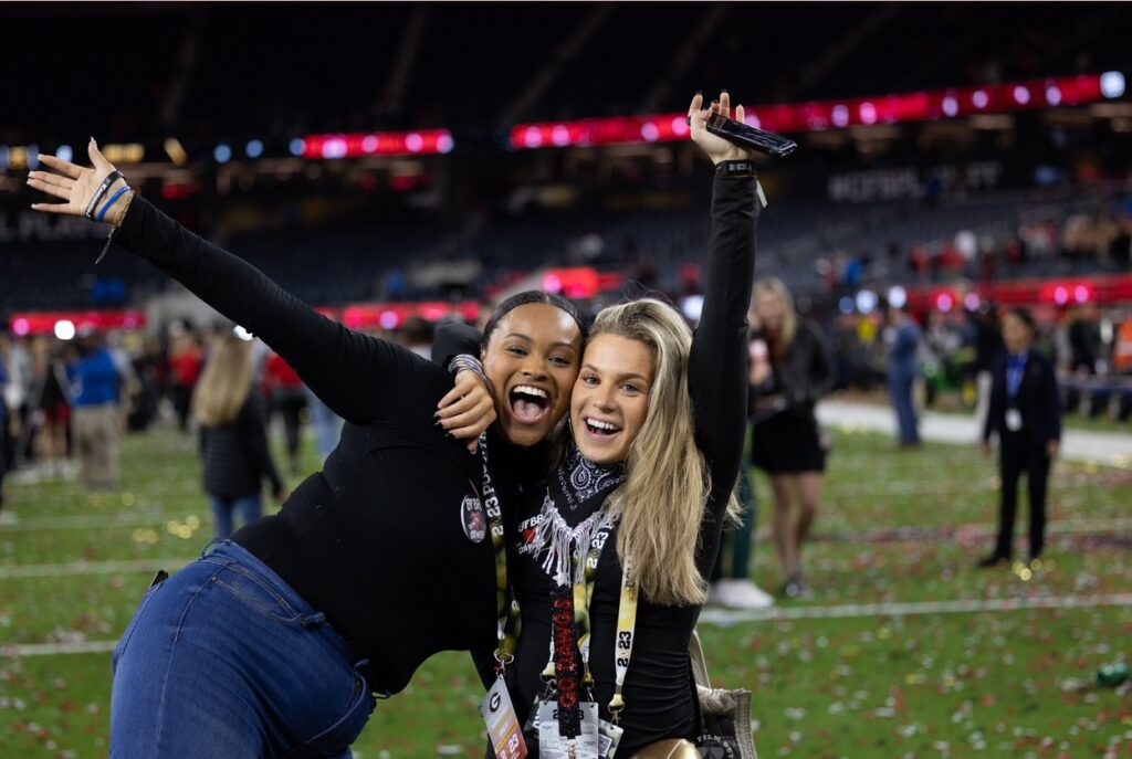 PHOTO Chandler LeCroy On The Field With Her Friend After Georgia Won ...
