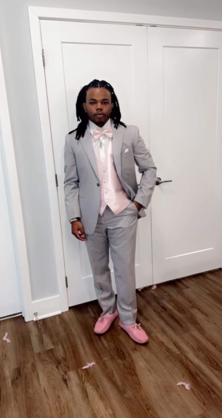 PHOTO Des Moines Iowa Shooter Preston Walls Dressed Up In A Suit And ...