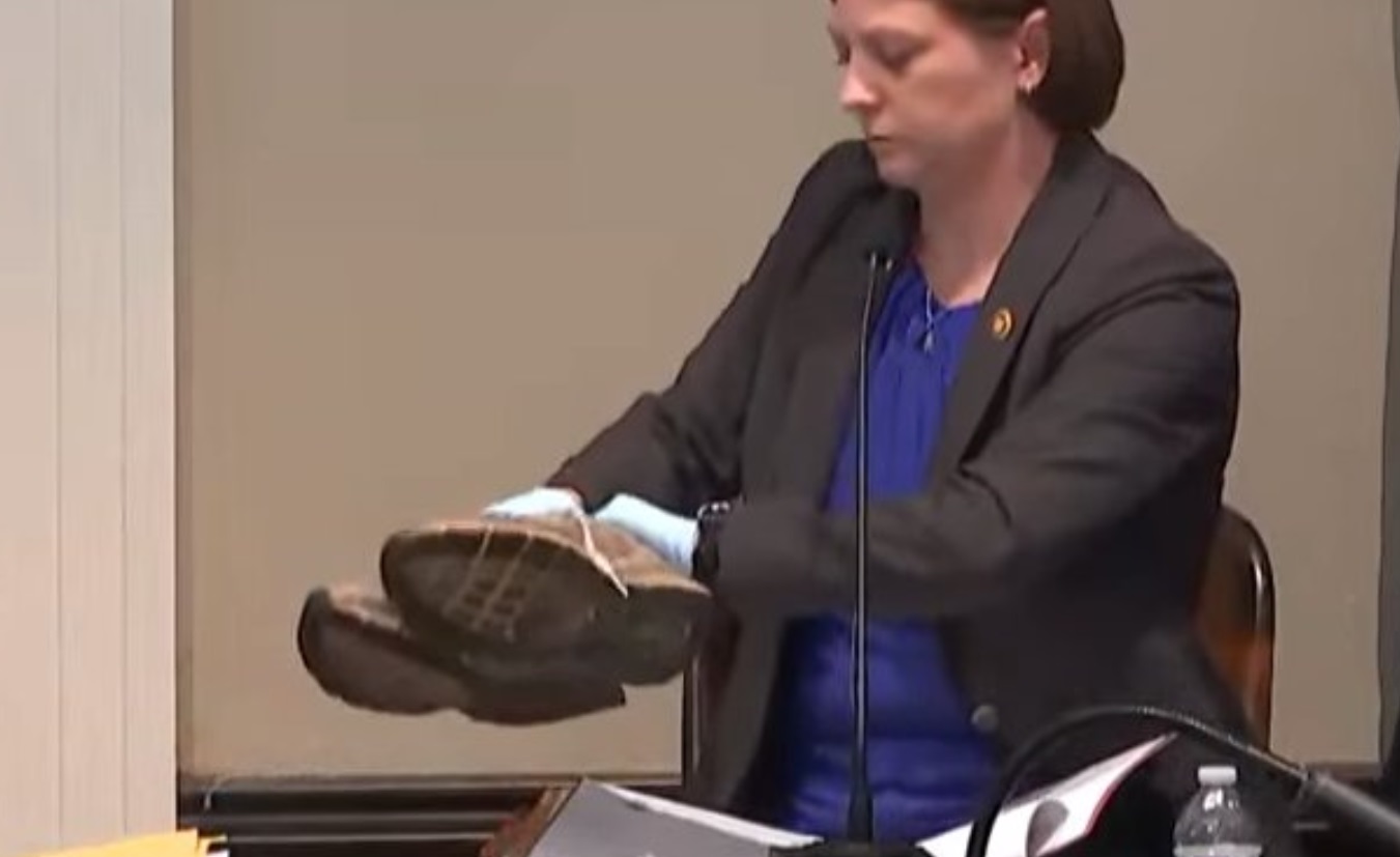 PHOTO Of Paul Murdaugh's Shoe That Were Ink Tested On The Soles To See ...