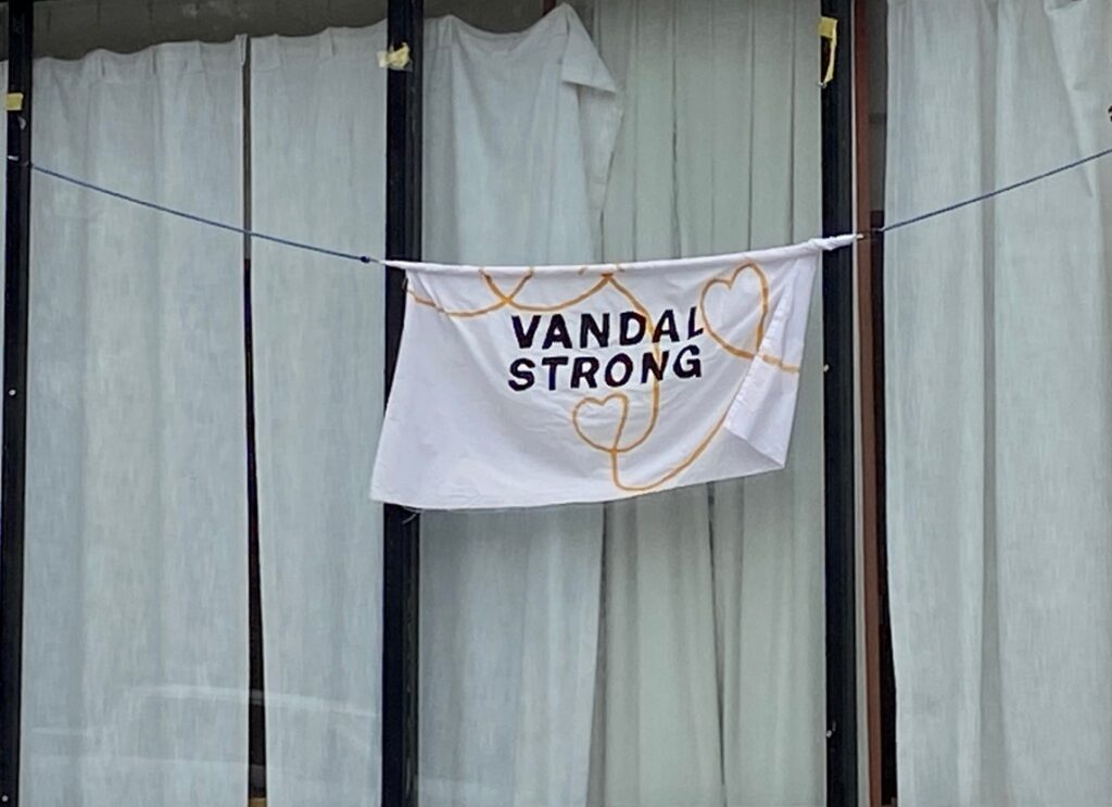 PHOTO Vandal Strong Banner In Remembrance Of University Of Idaho ...