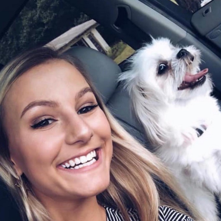 PHOTO Mallory Beach Who Died Due To Alex Murdaugh Looking Hot With Her ...