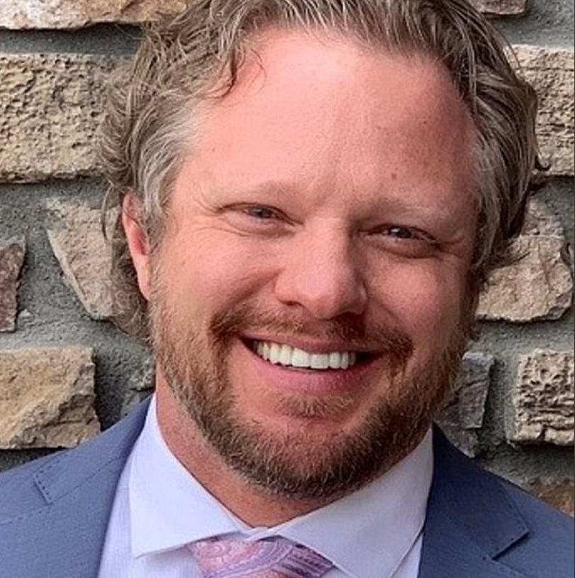 PHOTO Dentist James Craig Dressed Up Fancy In A Suit And Tie