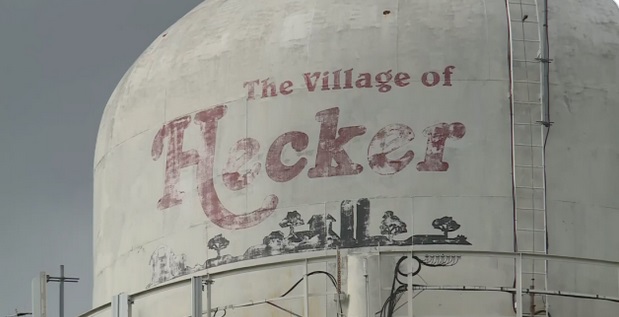PHOTO Town Of Hecker Illinois Looks Even More Ghetto Now That It Was ...