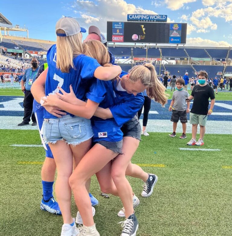 PHOTO Will Levis' Sister On The Field At Camping World Stadium In A Levis Jersey