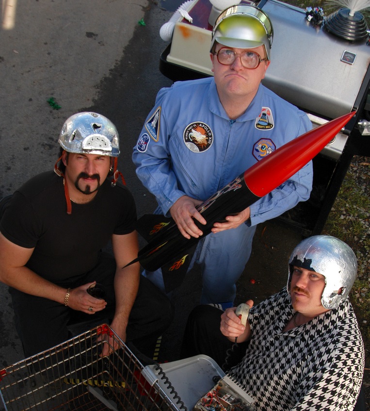 PHOTO You're Playing Space On 420 And A Rapid Unscheduled Disassembly ...