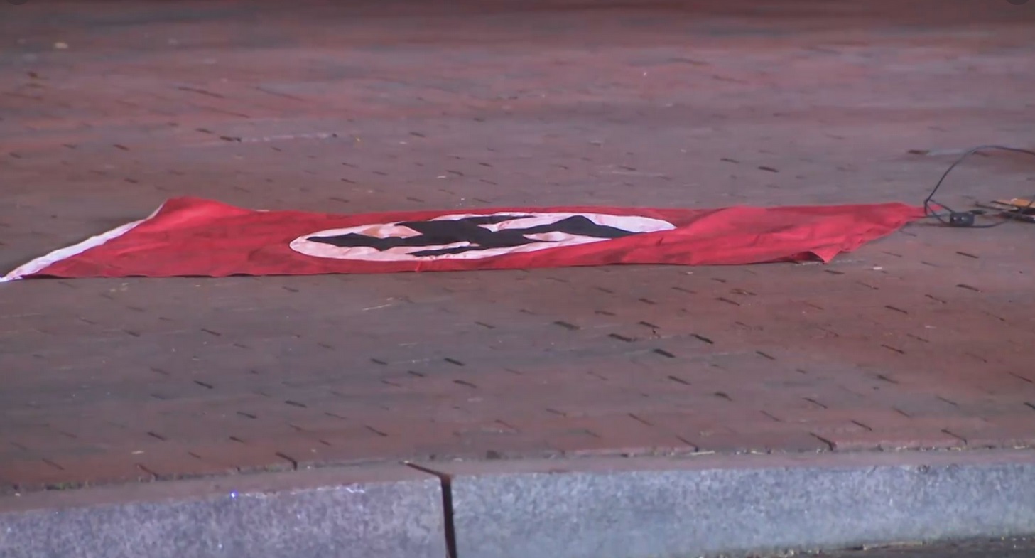 PHOTO Close Up Of Giant Nazi Flag Investigators Pulled Out Of U-Haul In ...