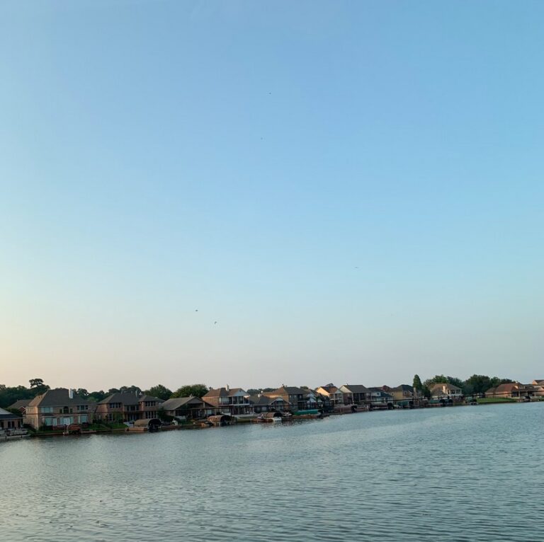 PHOTO Houses Still Standing On Lake Conroe In Texas After Tornado