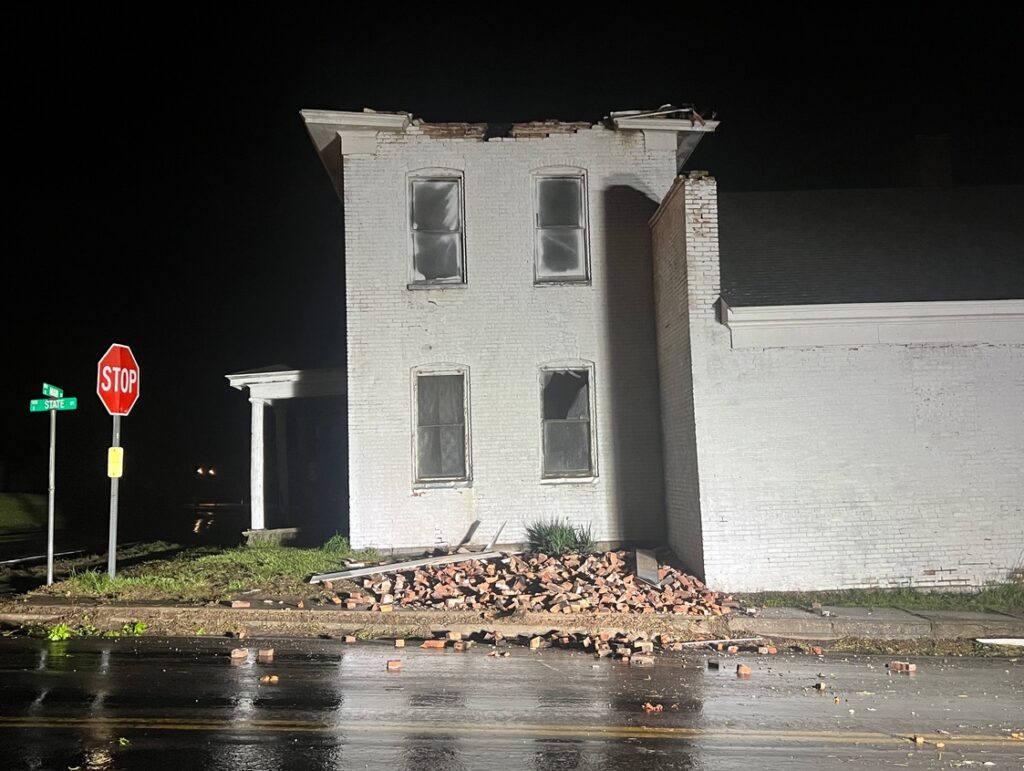 PHOTO Loose Bricks And Downed Trees Everywhere In Linneus Missouri ...