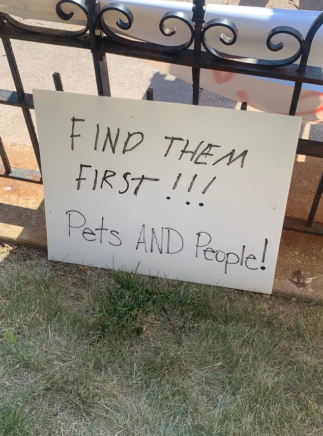 PHOTO Sign Left Outside Davenport Iowa Apartment Building That Says ...