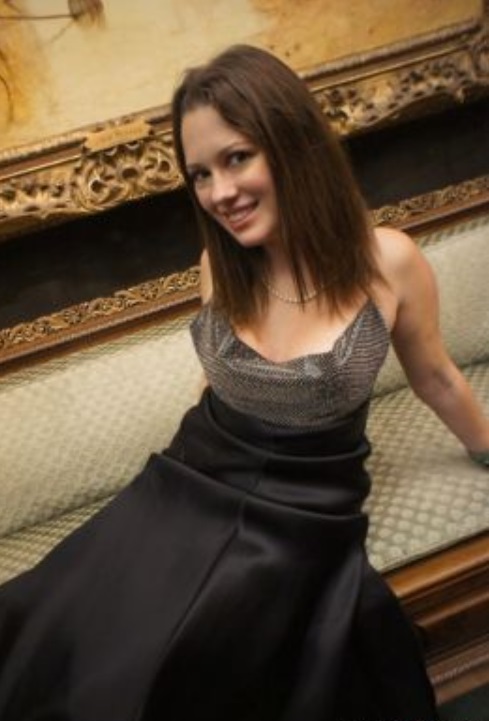 PHOTO What Noelle Dunphy Looked Like When She Was Ready To F*ck Rudy ...