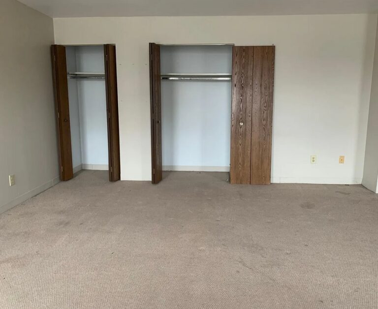 PHOTO A Look Inside A Studio Apartment At 324 Main Street In Davenport ...
