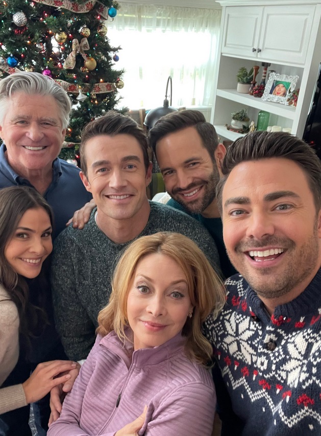 PHOTO Treat Williams With Family And On Vacation Before He Died