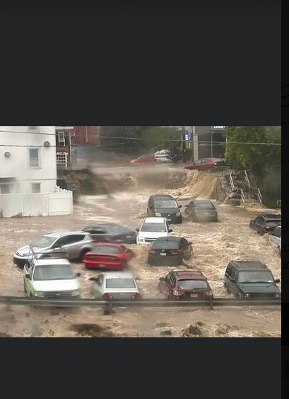 PHOTO Cars Piling Up In Flooding Streets Of West Point NY During ...