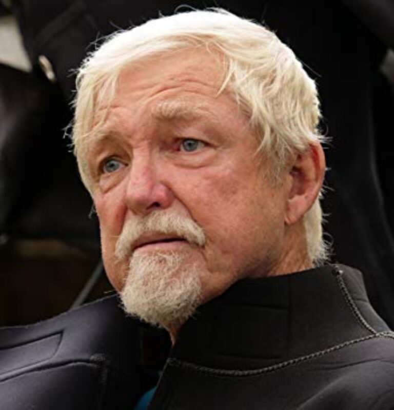 PHOTO Dakota Fred Hurt Did Not Look Well After Being Diagnosed With Cancer