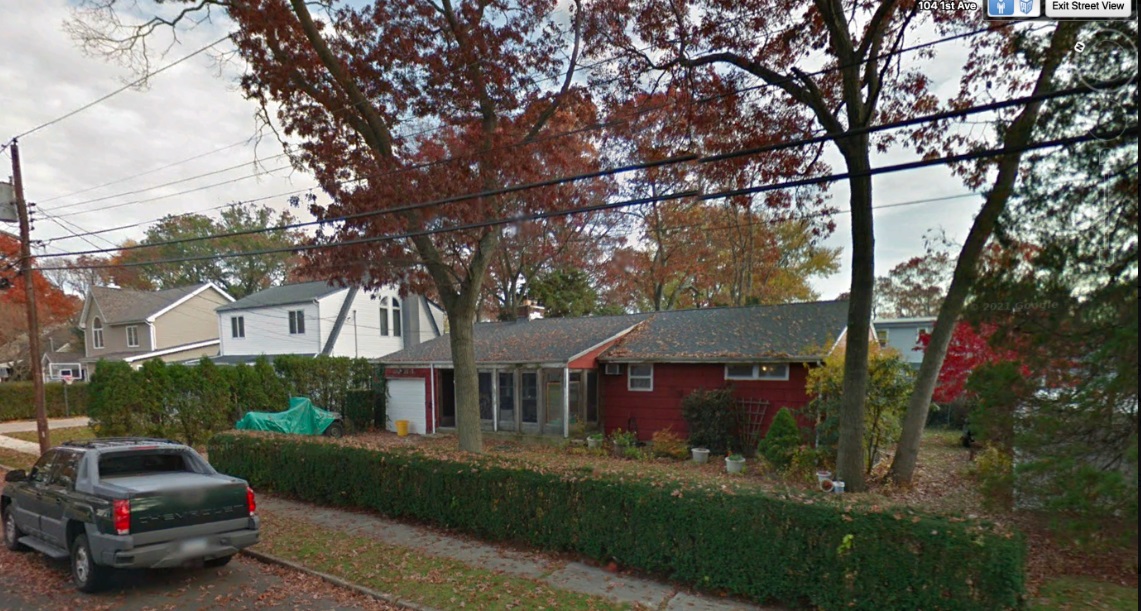 PHOTO Of Rex Heuermann's Chevy Avalanche Parked In Front Of His Home ...