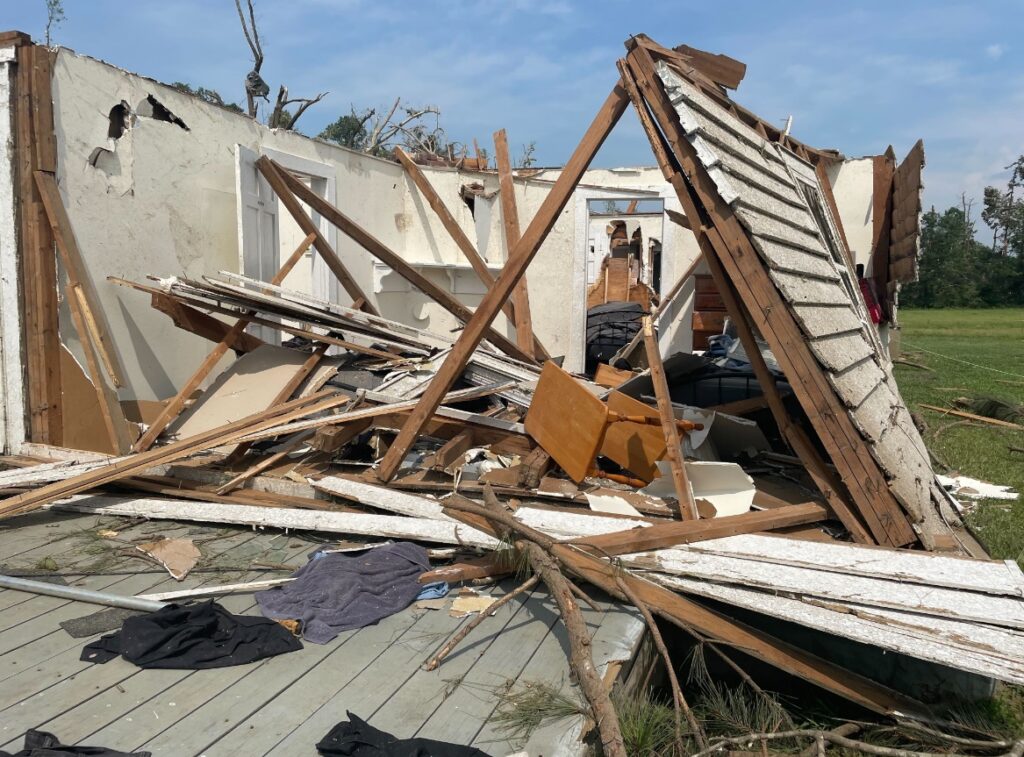 PHOTO Tornado Damage In Red Oak Is Just As Bad As Dortches