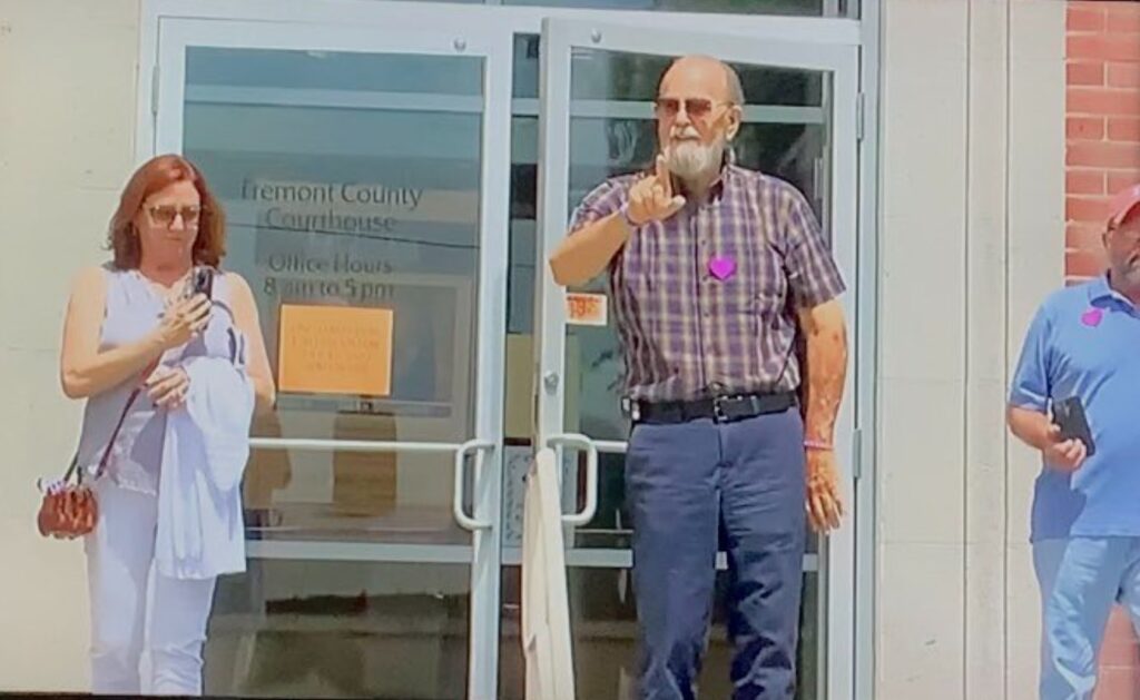 PHOTO Larry Woodcock Stepped Out Of The Court House To Sing Turn Out ...