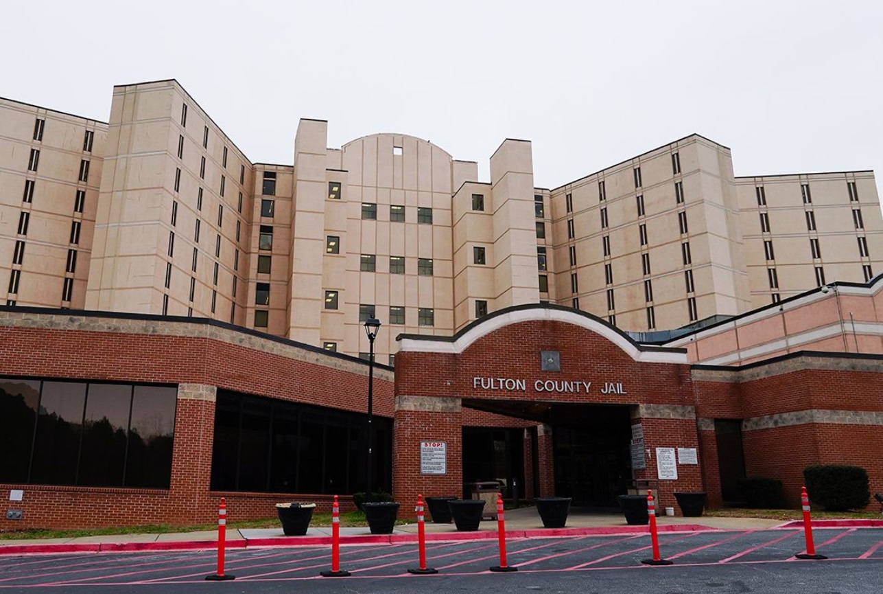 PHOTO Of The Outside Of Fulton County Jail Where Donald Trump Will Be ...