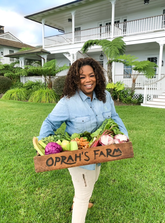 PHOTO Oprah Holding Oprah's Farm With Vegetables In Hawaii After Lush ...