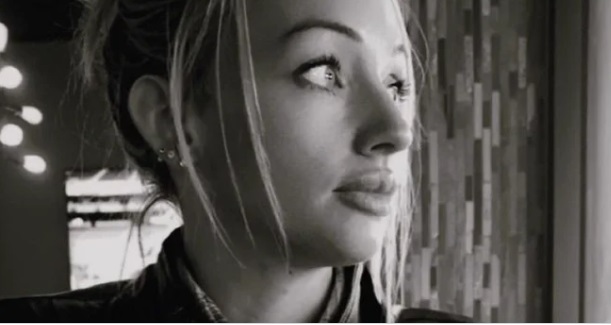 PHOTO Rachel Morin With Heavy Eyeliner On