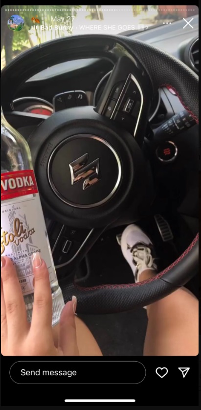 PHOTO Wander Franco's Girlfriend Holding Bottle Of Vodka While Driving ...
