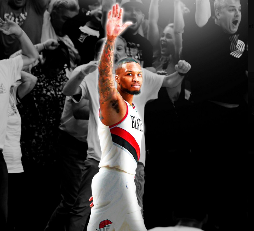 PHOTO Damian Lillard Waving Goodbye To Portland