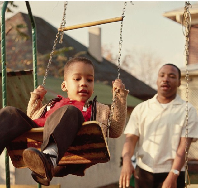 PHOTO MLK Pushing Dexter King On A Swing Set