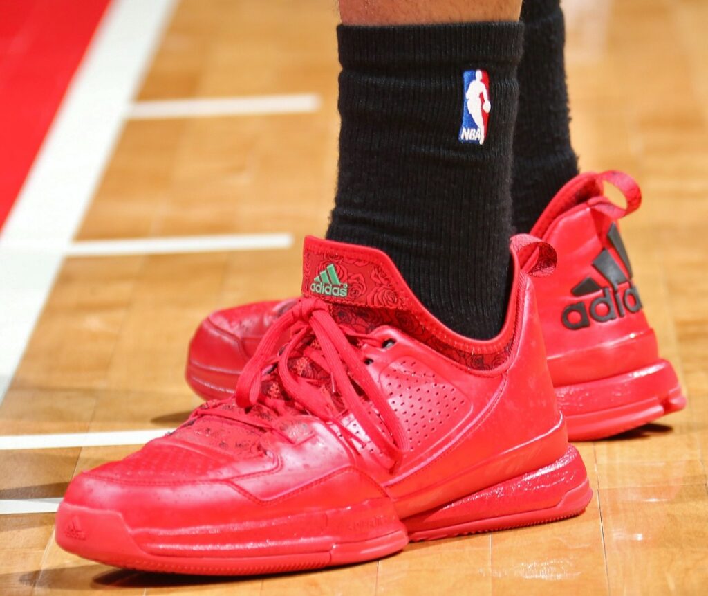 PHOTO Damian Lillard Wore “Florist City” Dame 1 For His Return In ...