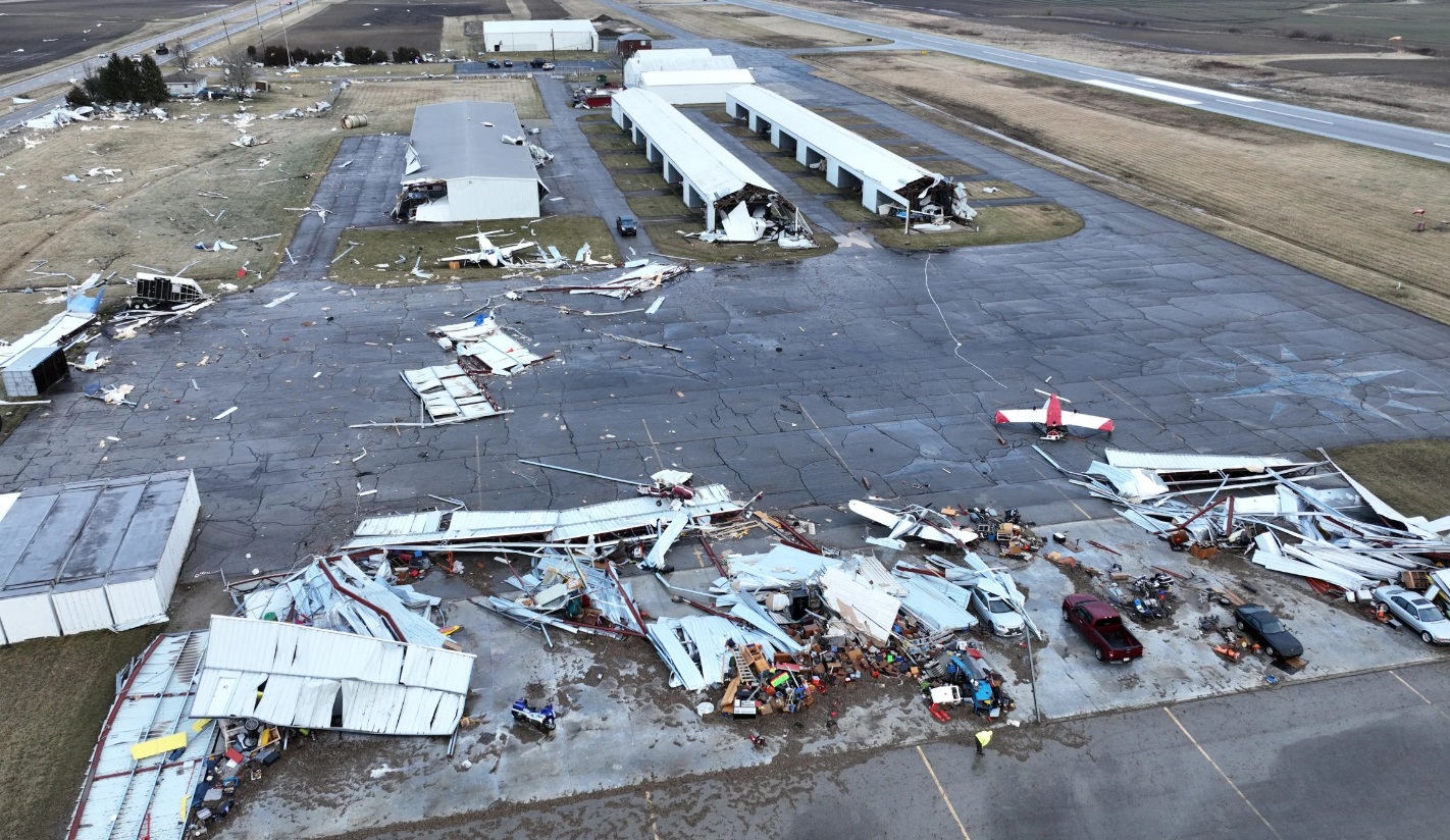 PHOTO More Unbelievable Views Of Tornado Damage To Property In ...