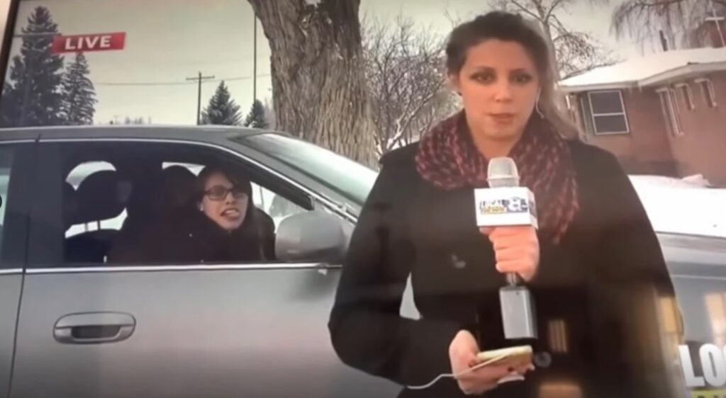 PHOTO Of Emma Daybell Pulling Into Driveway To Mock TV Reporters As ...