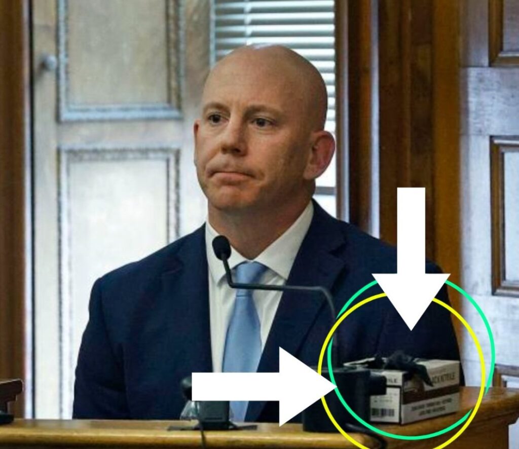 PHOTO Brian Tully Couldn't Find Box Of Gloves In Front Of Him During ...