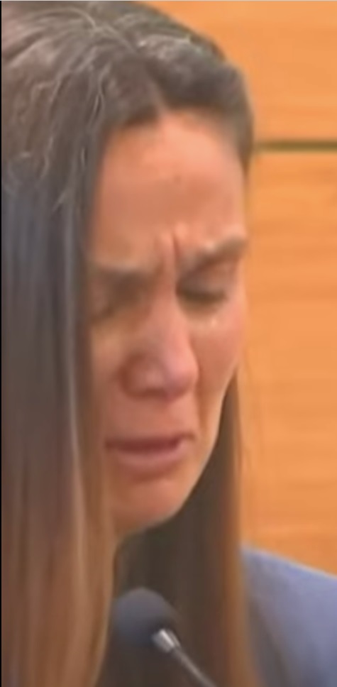 PHOTO Ashley Benefield Crying Many Tears Because She Knew She Was ...