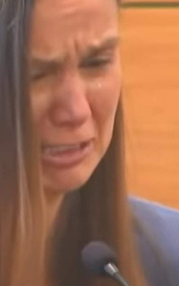 PHOTO Ashley Benefield Crying Many Tears Because She Knew She Was ...